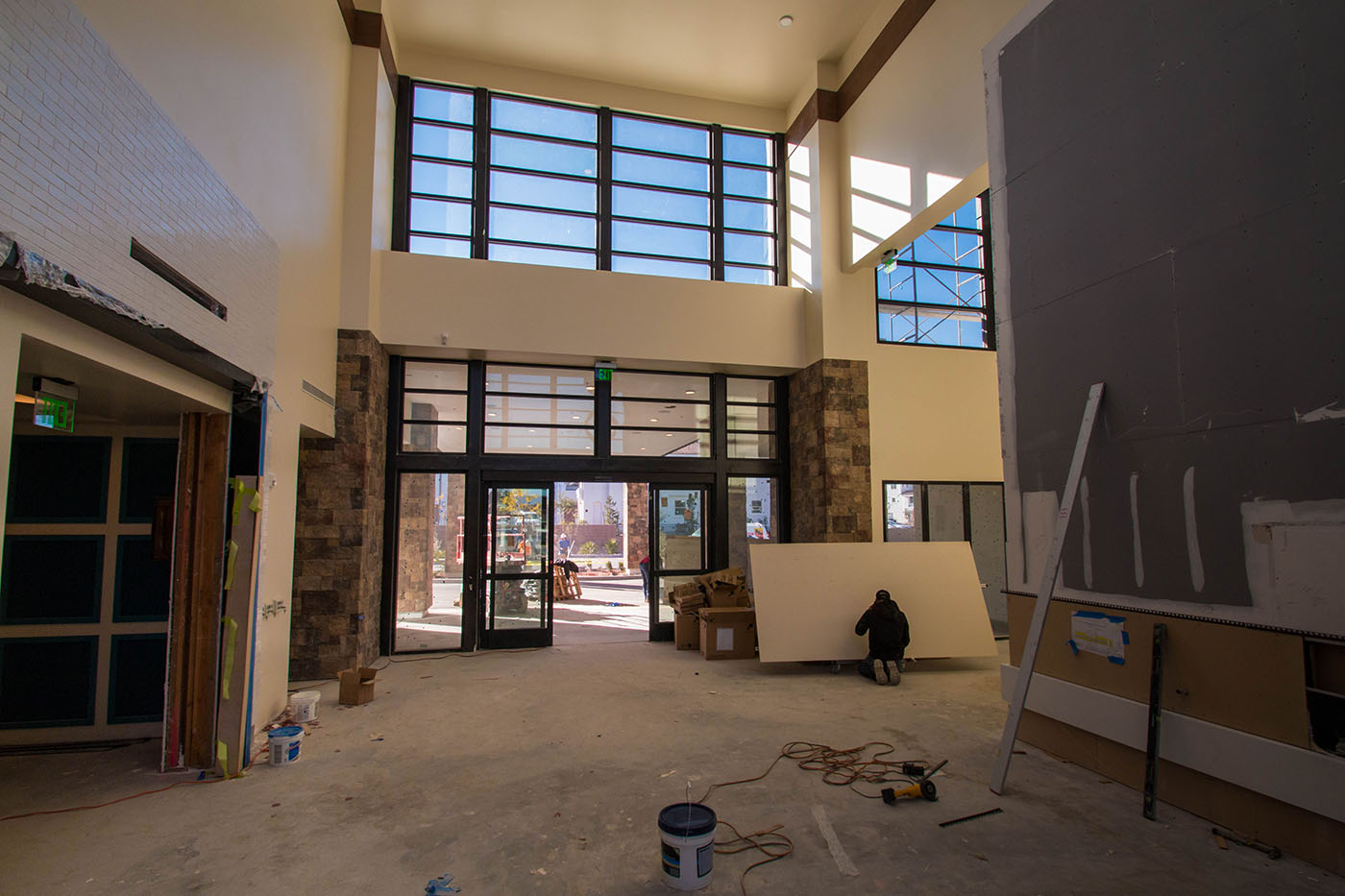 Castile Apartments Retirement Community – A Cutting Edge Glass & Mirror ...